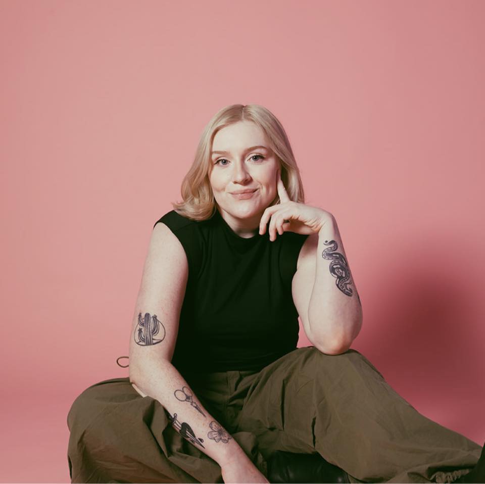 Underground Comedy Showcase Hannah Jones Lou So Tickets At Stellas Pinball Arcade And Lounge