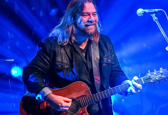 ALAN DOYLE Tickets at Grace Hartman Amphitheatre in Sudbury by Cabin ...