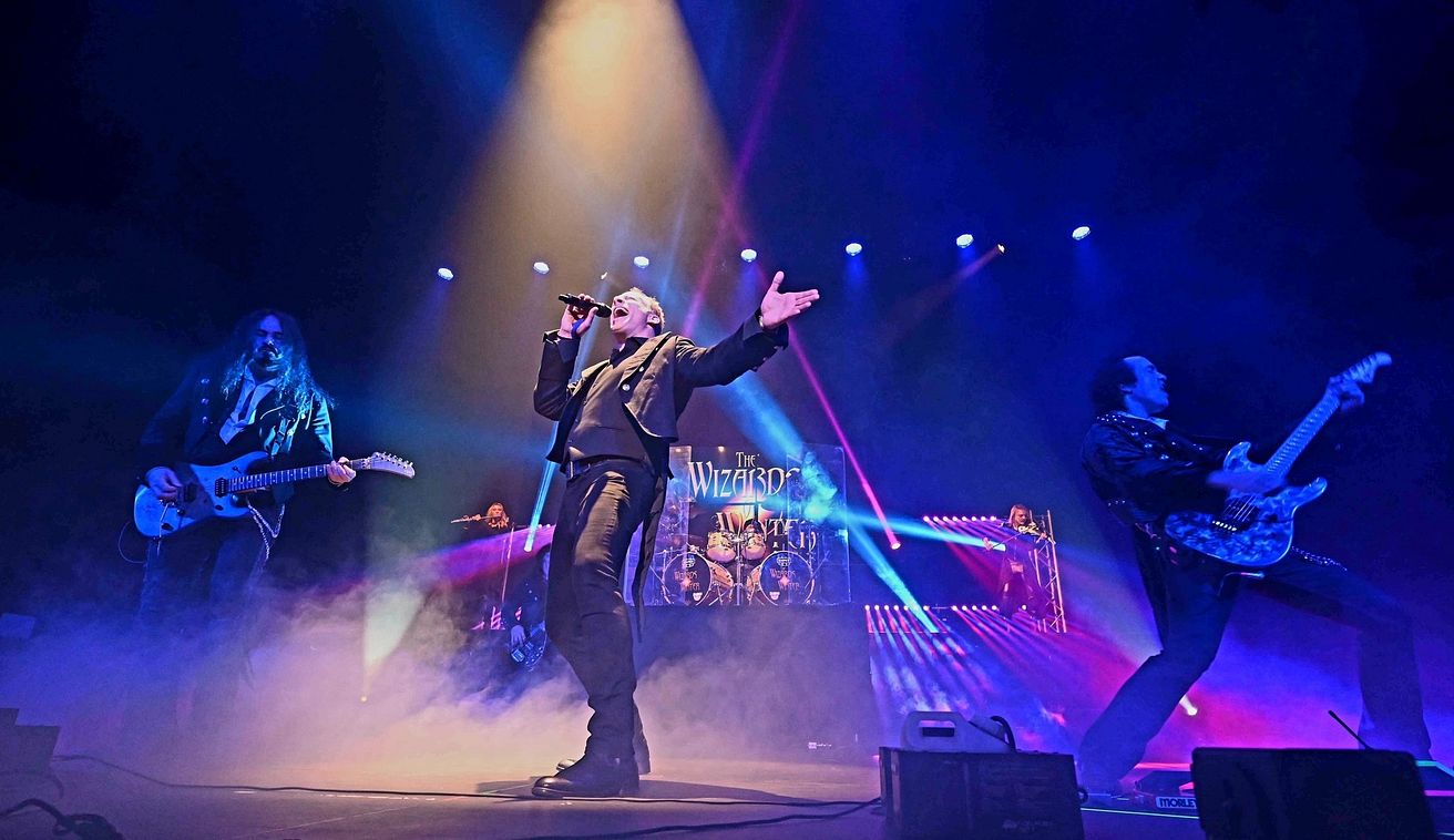 The Wizards of Winter | A Holiday Rock Spectacular Tickets at Boot Barn ...
